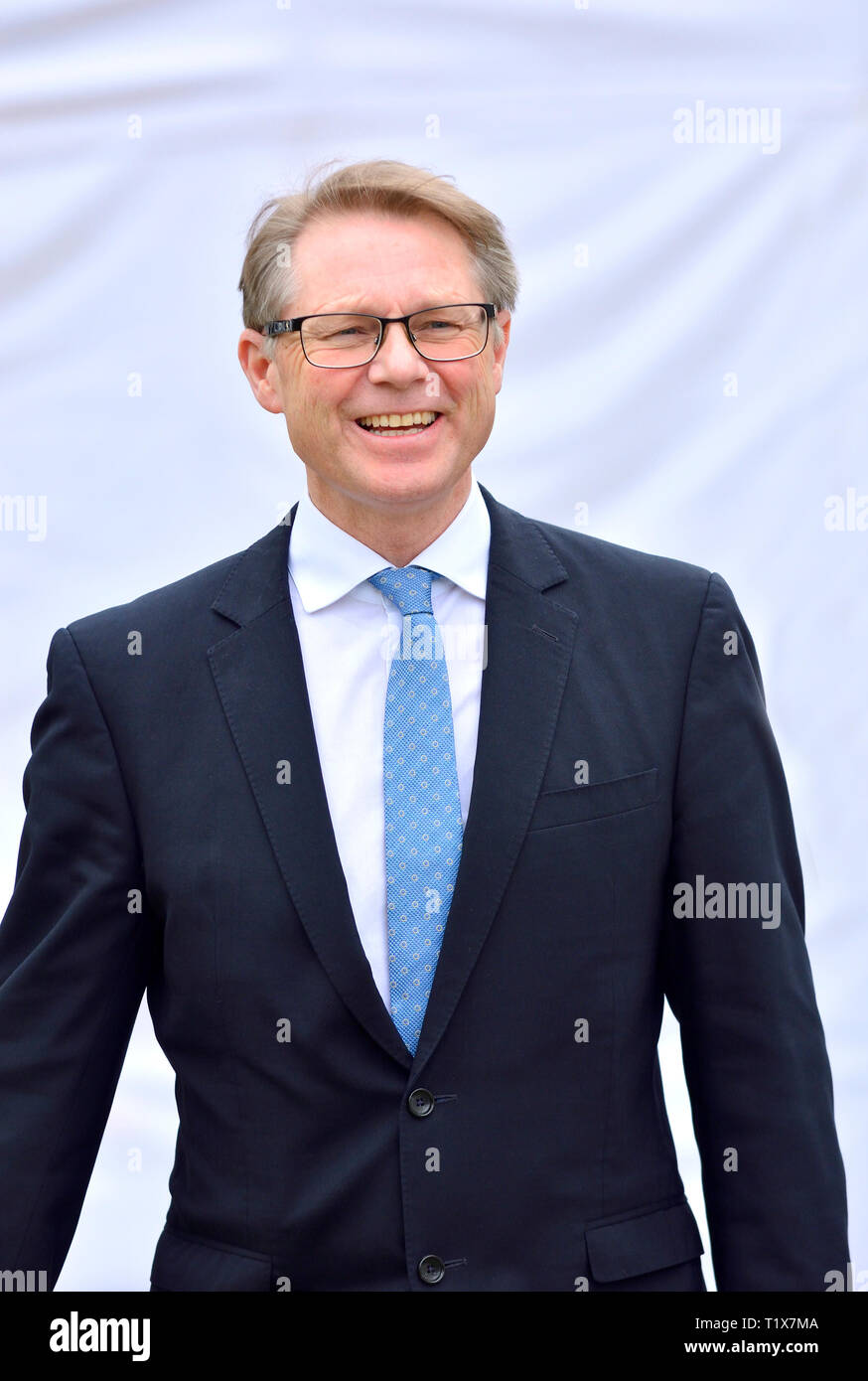 David morris hi-res stock photography and images - Alamy