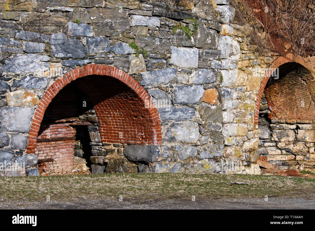 Limestone kiln production hi-res stock photography and images - Alamy