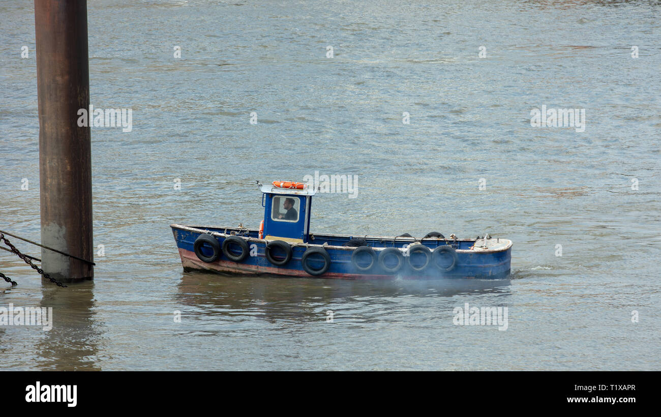 Small support boat for maintenance work, deliveries and transferring ...