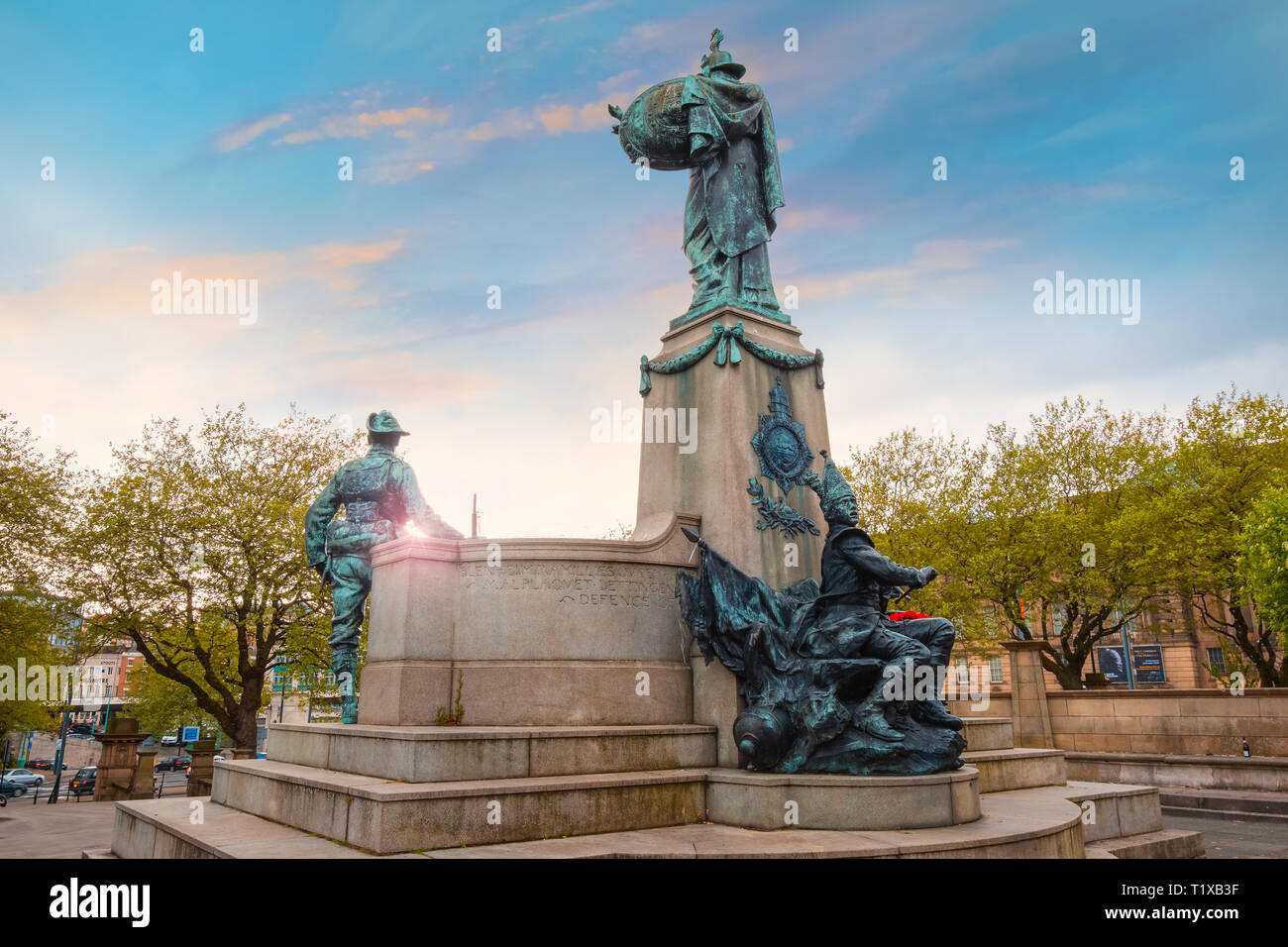 Kings liverpool regiment memorial hi-res stock photography and images ...