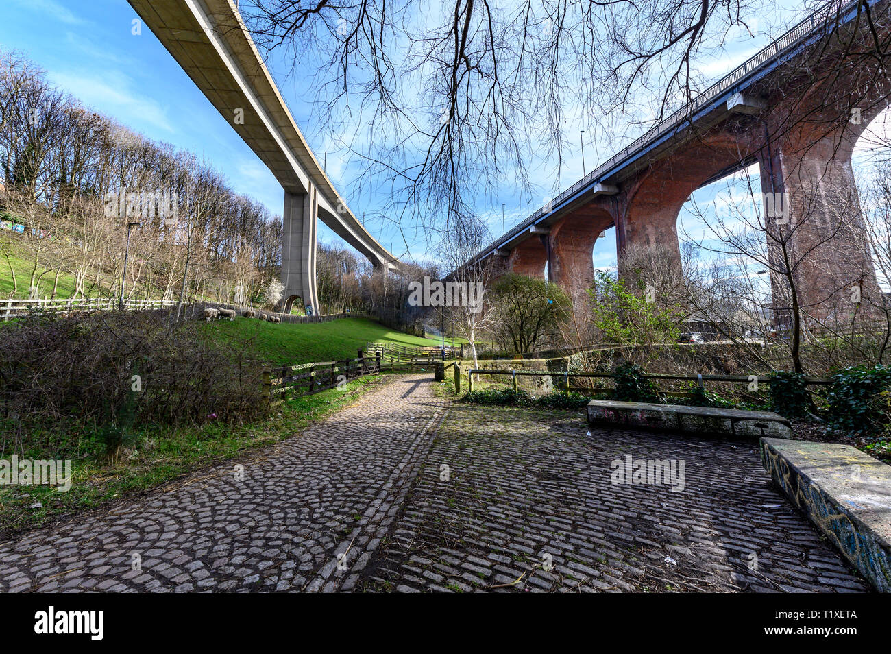Newcastle upon tyne viaduct hi-res stock photography and images - Alamy