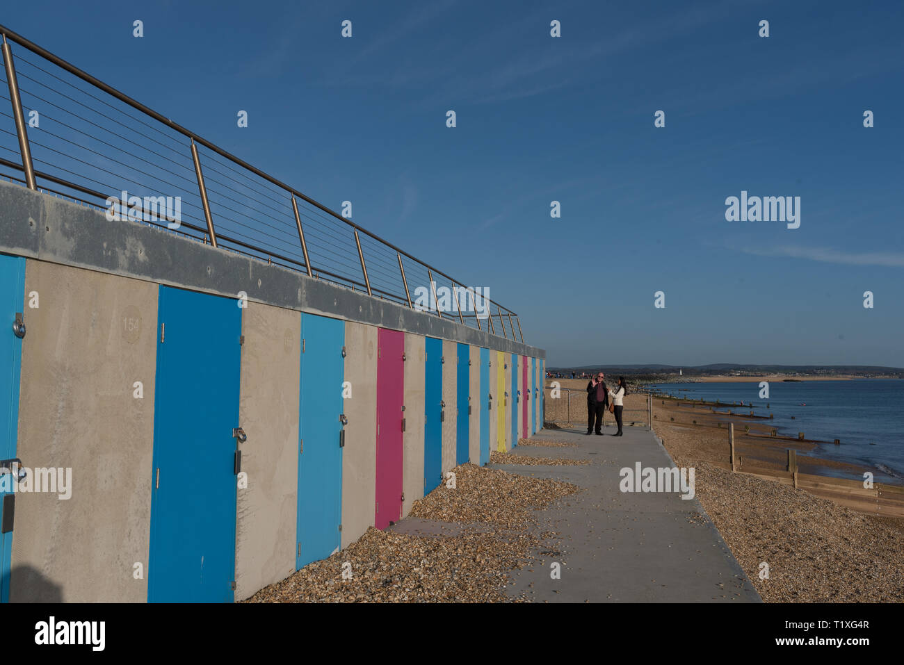 Milford on sea hampshire seaside beach Stock Photo - Alamy
