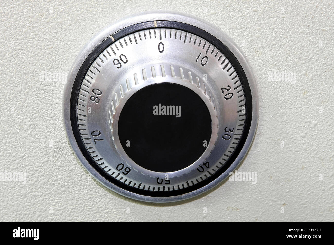 Circle safe combination dial lock with numbers Stock Photo - Alamy