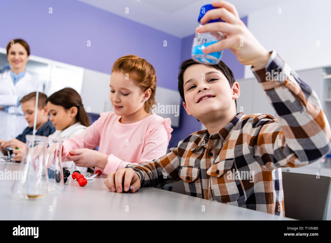 Schoolchildren curious hi-res stock photography and images - Alamy