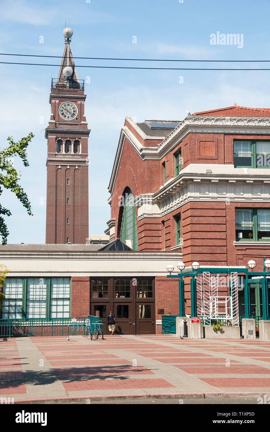 Chinatown Station in the Seattle International District with the King ...