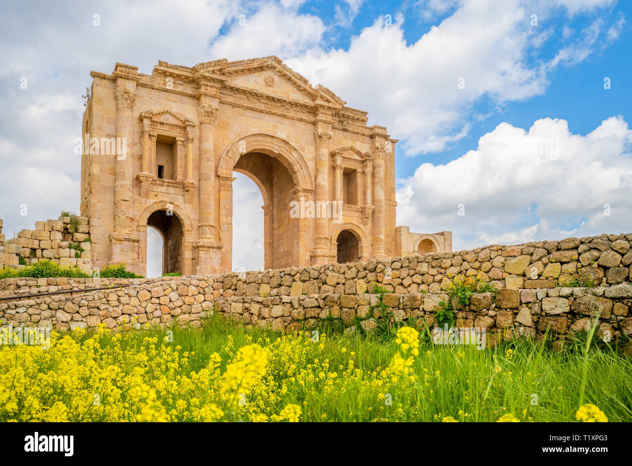 Arch of Hadrian, gate of jerash, amman, Jordan Stock Photo - Alamy