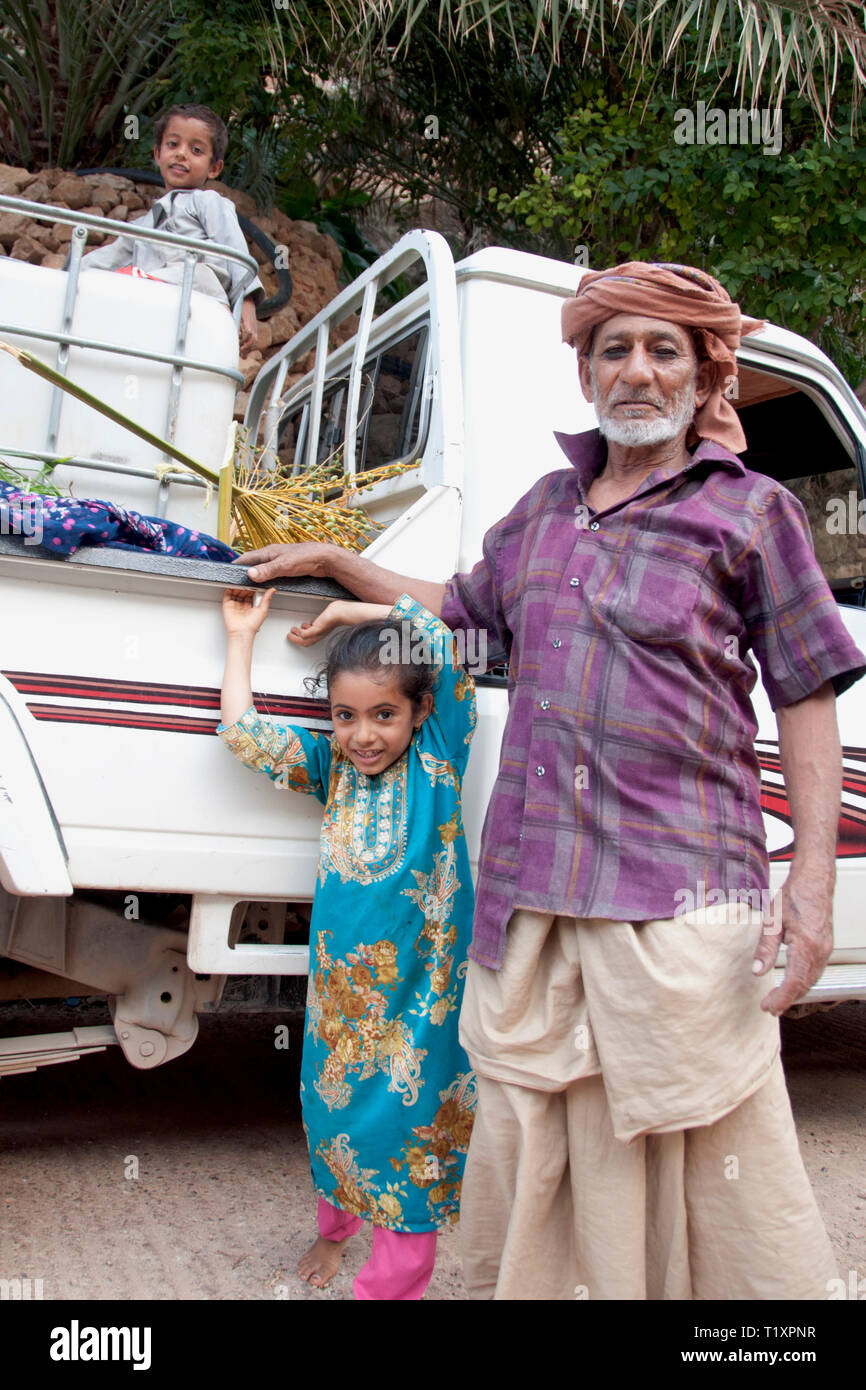 Arabic family hi-res stock photography and images - Alamy