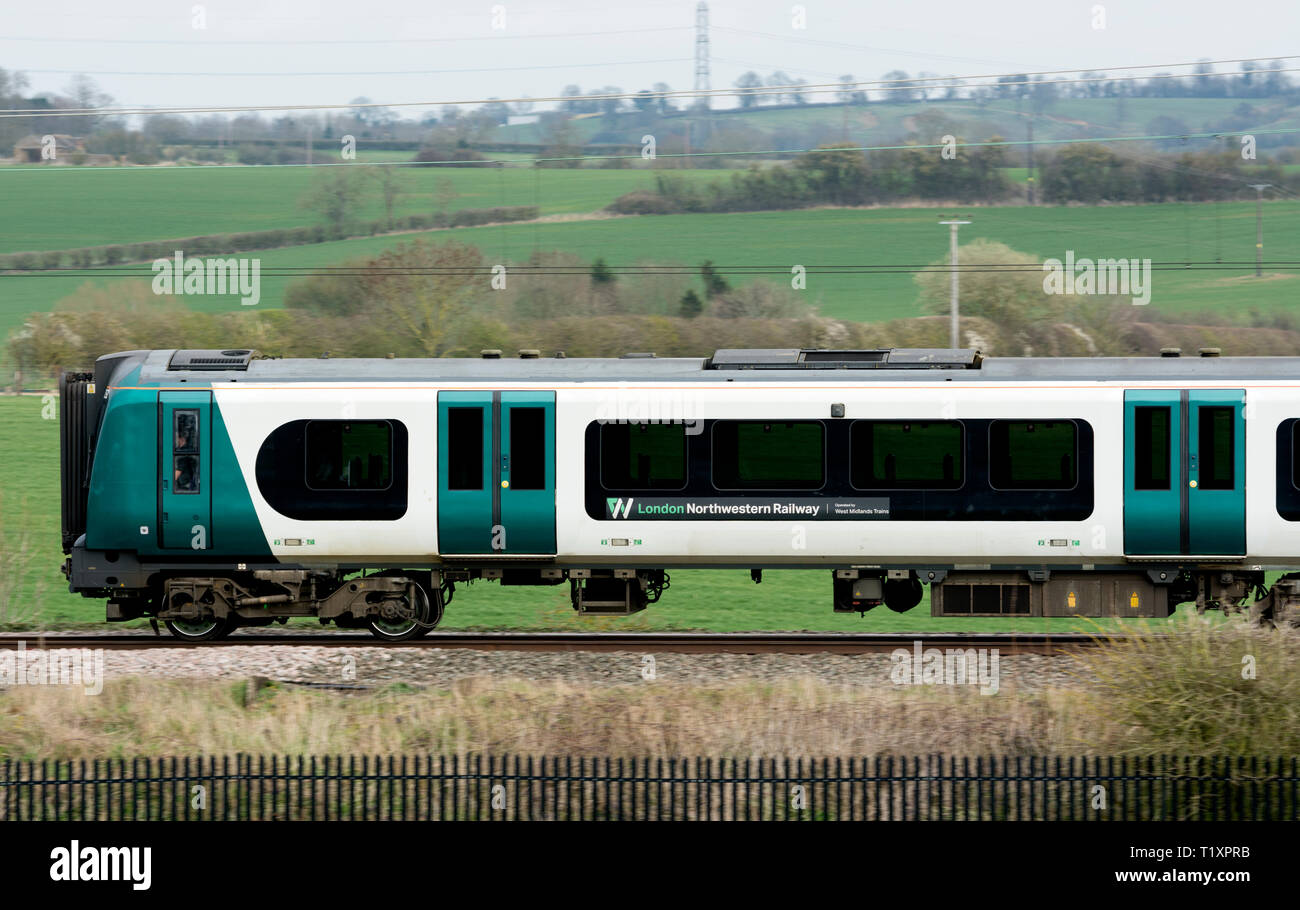 London Northwestern Railway class 350 electric train on the West Coast ...