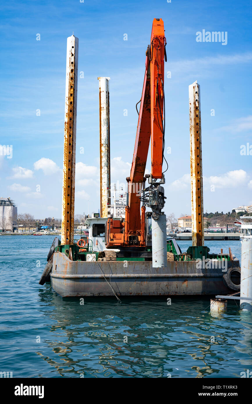 Construction for Marine works this picture for Construction ...