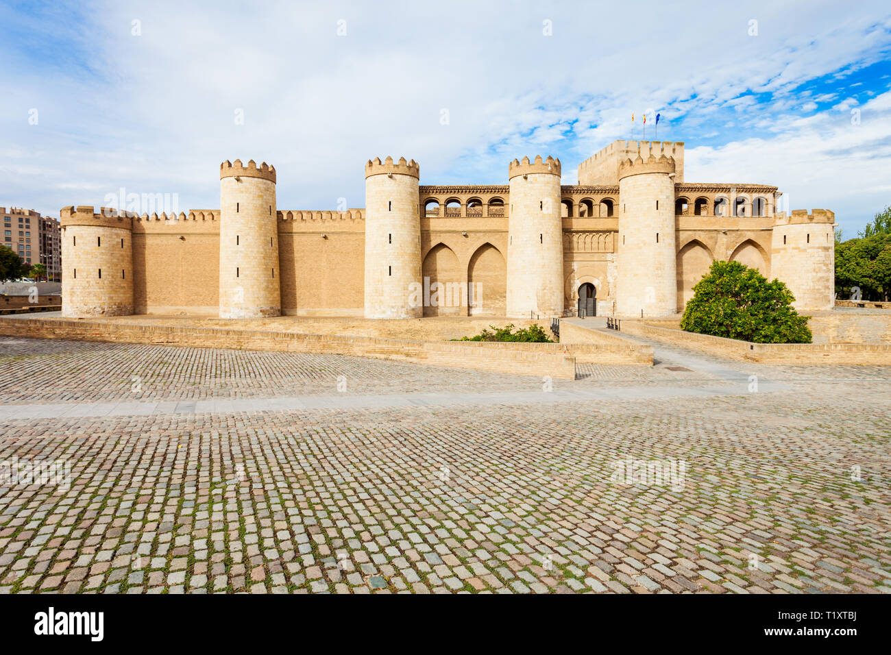 Medieval islamic palace hi-res stock photography and images - Alamy