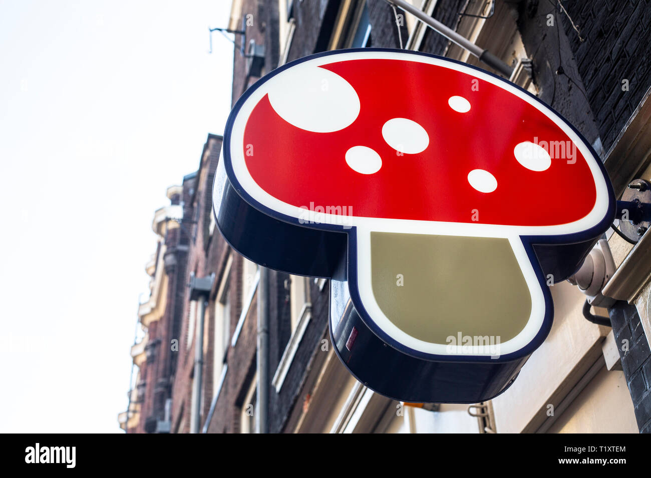 Logo fungo hi-res stock photography and images - Alamy