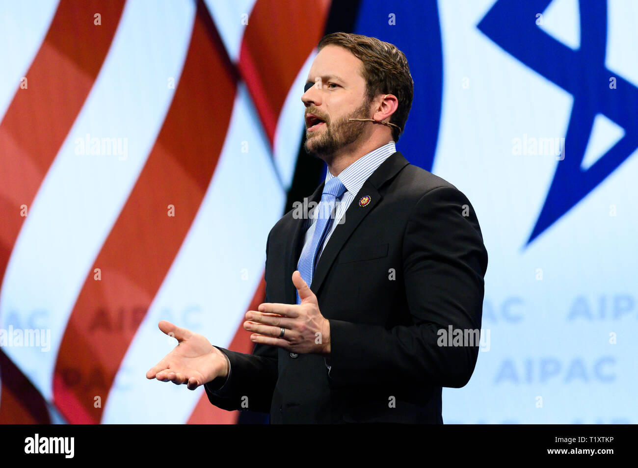 Dan crenshaw hi-res stock photography and images - Alamy