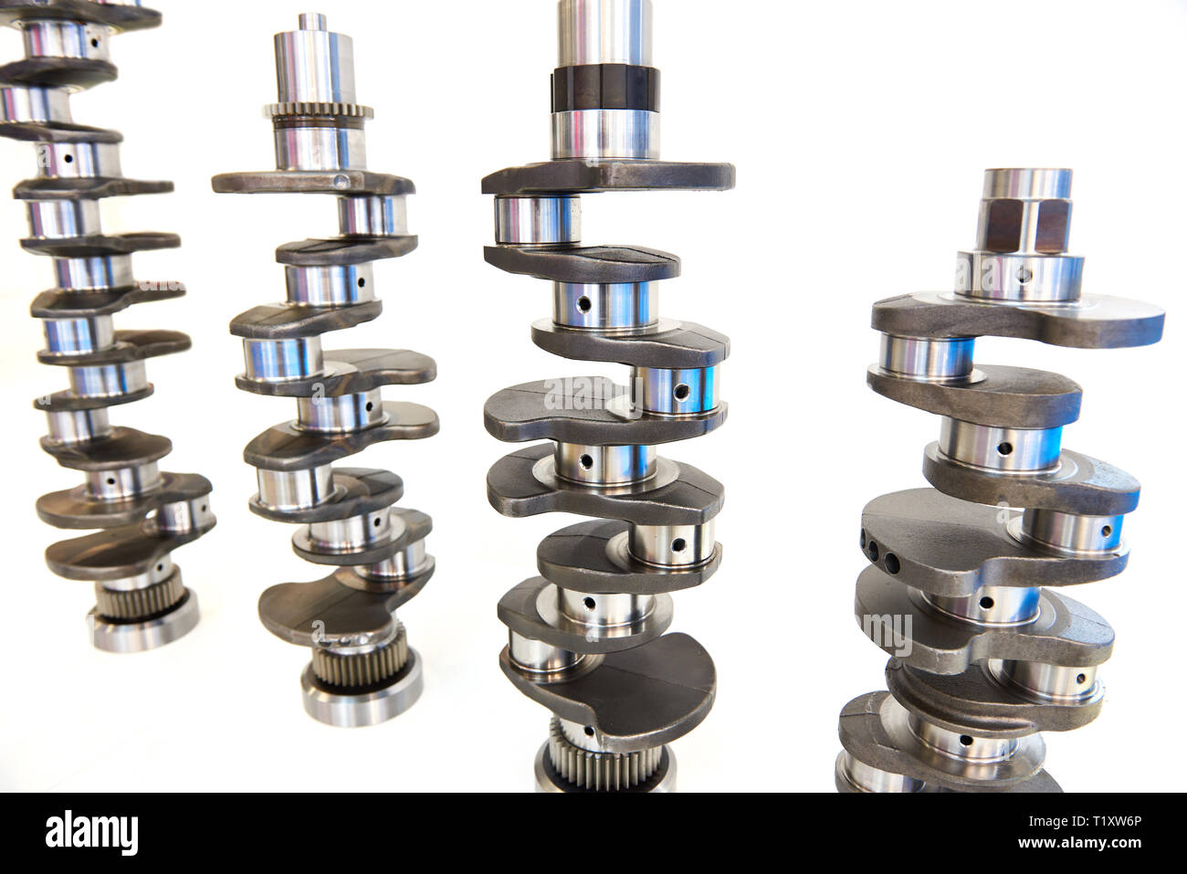 Crankshafts hi-res stock photography and images - Alamy