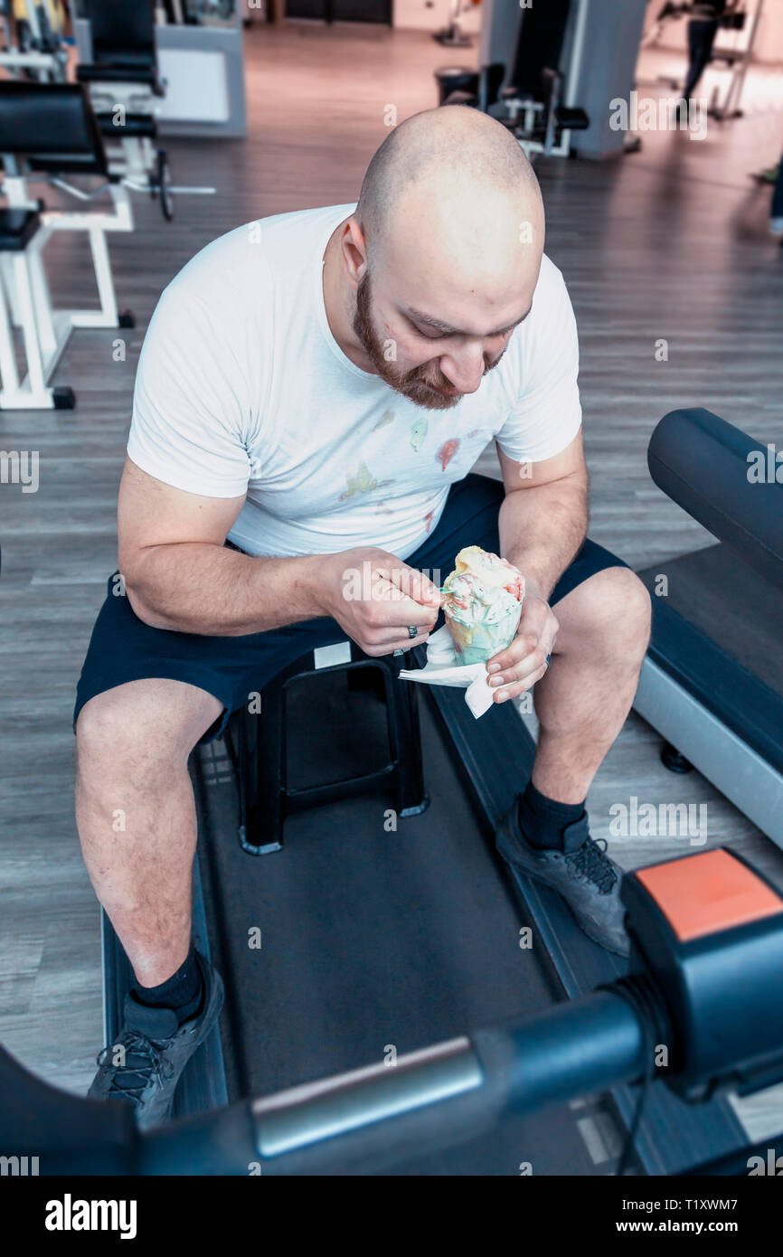 Male gym eating hi-res stock photography and images - Alamy