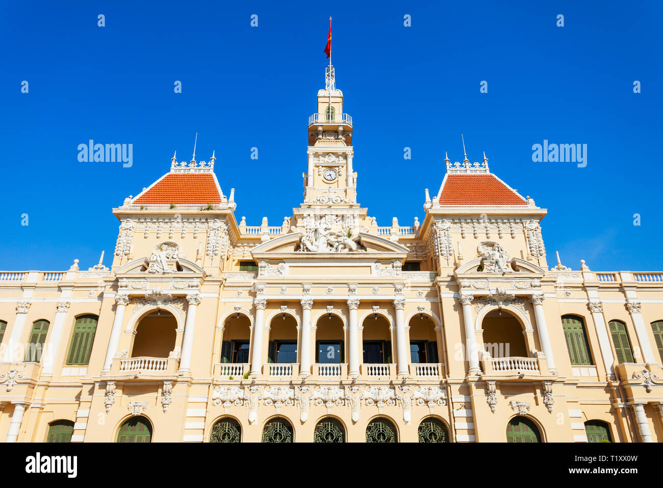 Vietnam parliament building hi-res stock photography and images - Alamy