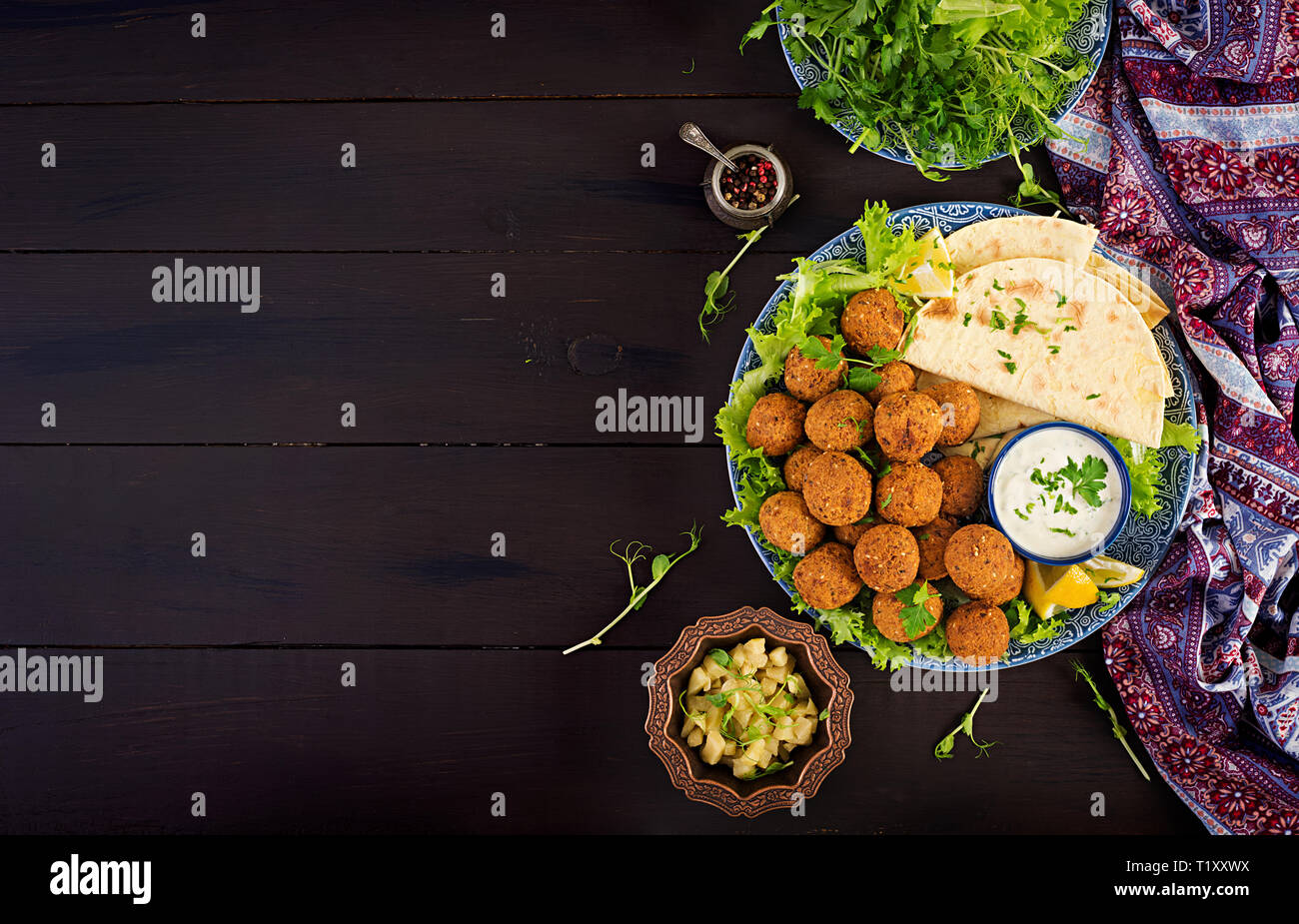 Lebanese lunch hi-res stock photography and images - Alamy