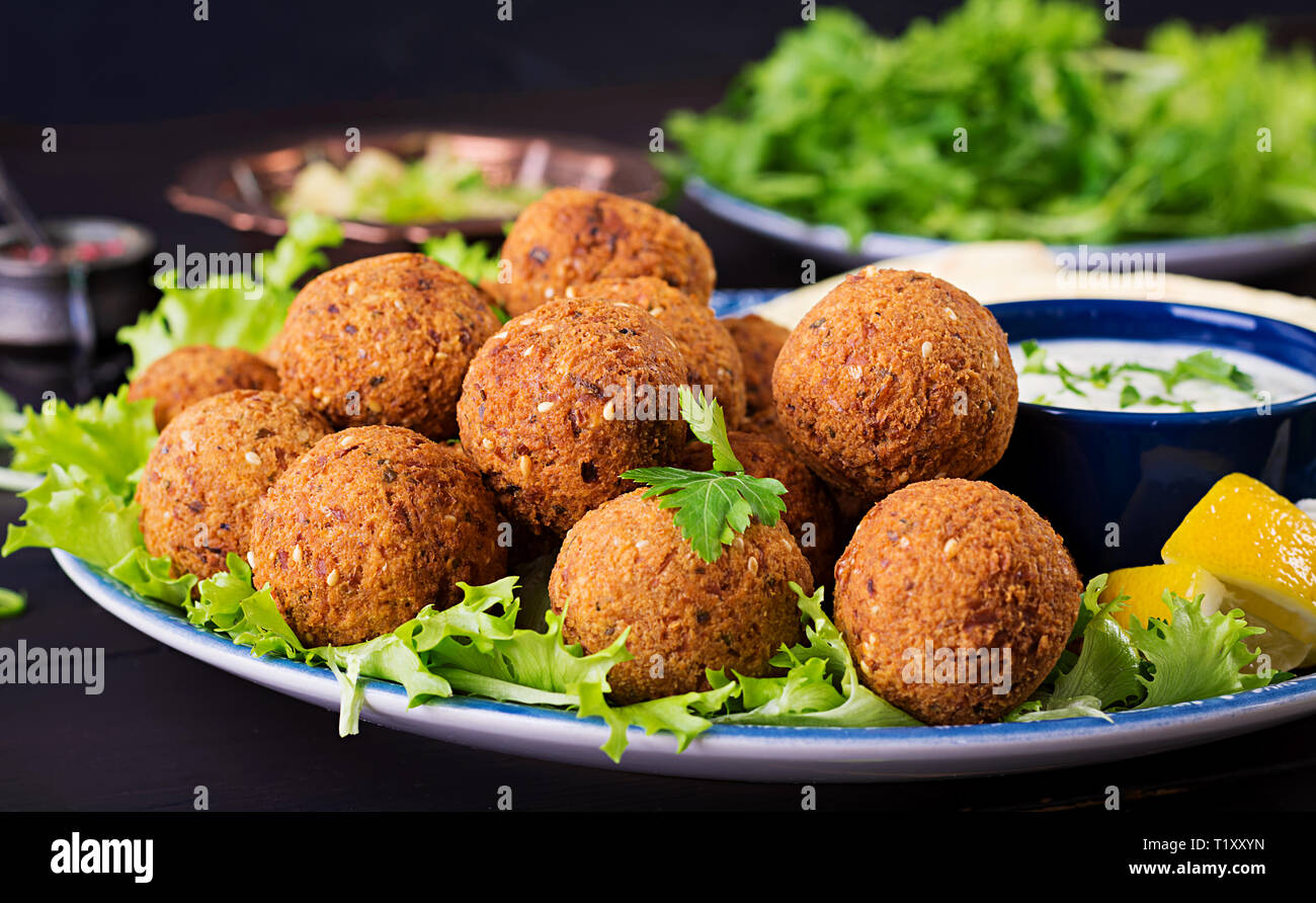 Kosher falafel hi-res stock photography and images - Alamy