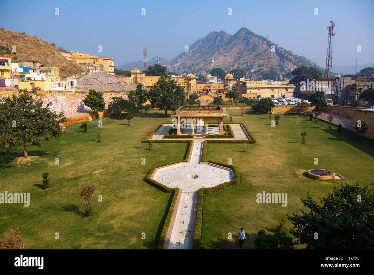JAIPUR, INDIA - NOVEMBER 18, 2012: Ancient forts and palaces in ...