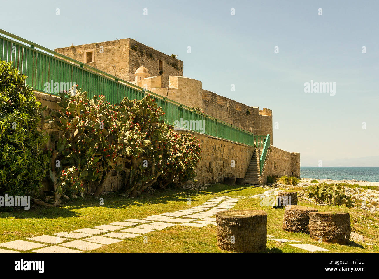 Sights of Brucoli Castle in Augusta - Sicily, Italy Stock Photo - Alamy