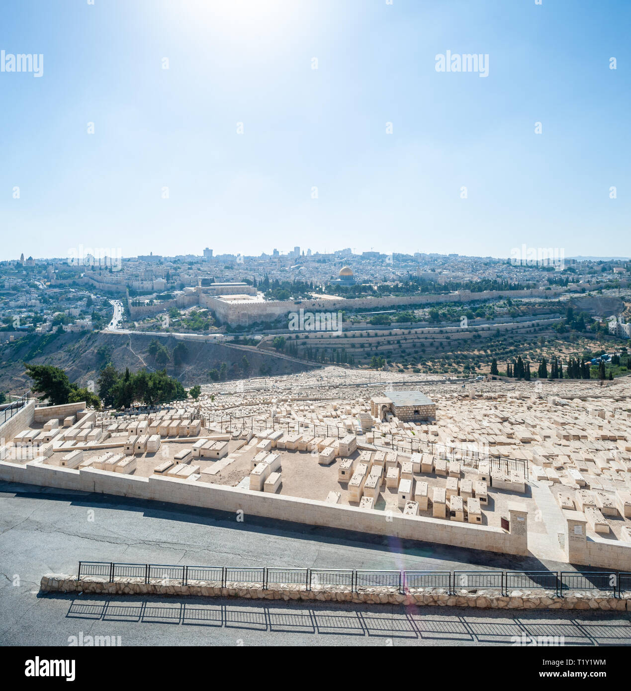 Cityscape of jerusalem hi-res stock photography and images - Alamy
