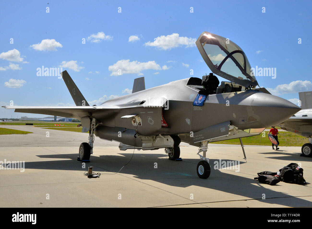 Advance fighter aircraft hi-res stock photography and images - Alamy