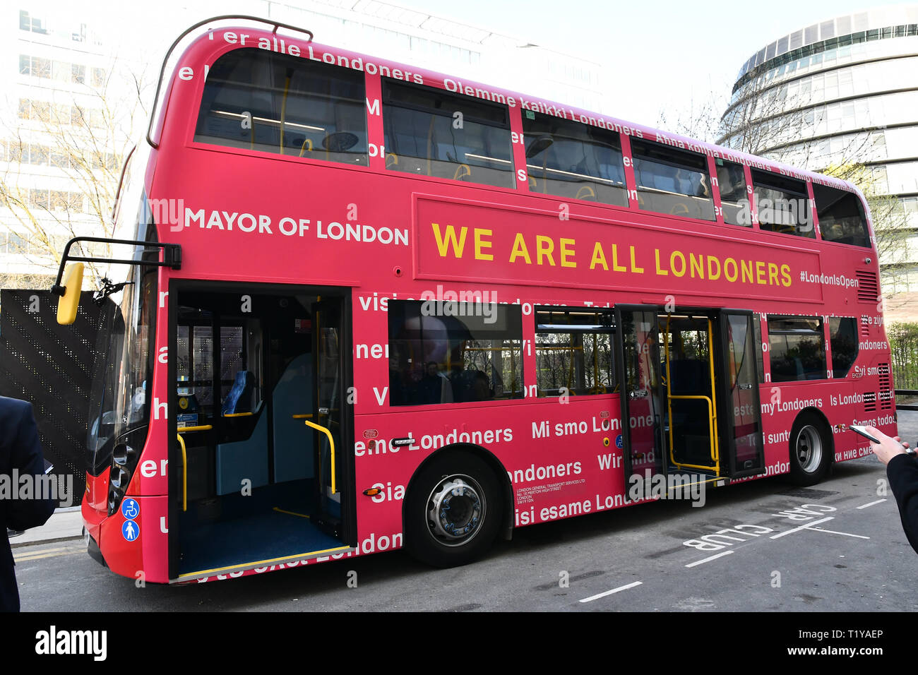 Brexit bus nhs hi-res stock photography and images - Alamy