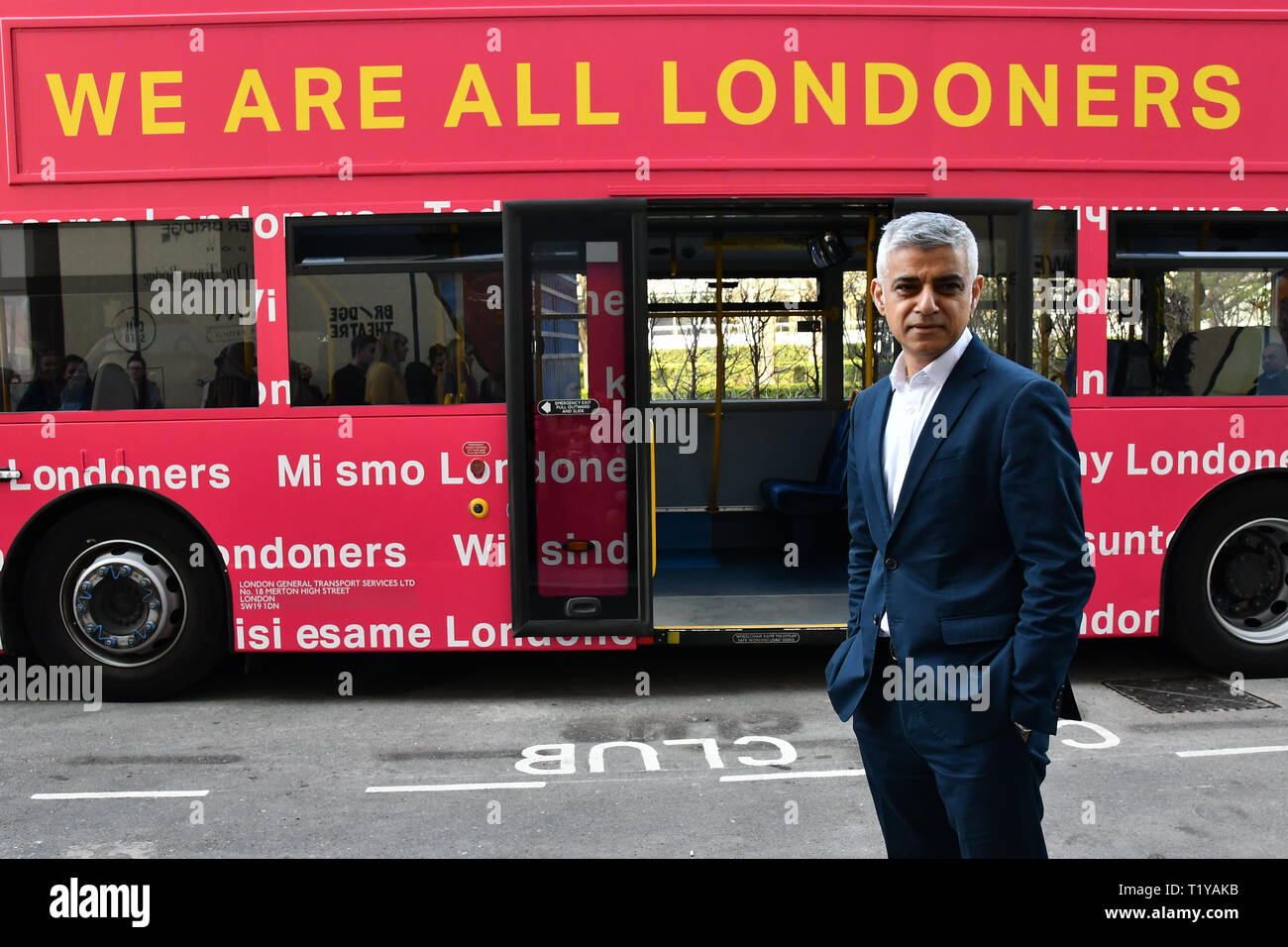 Brexit Bus Nhs High Resolution Stock Photography and Images - Alamy