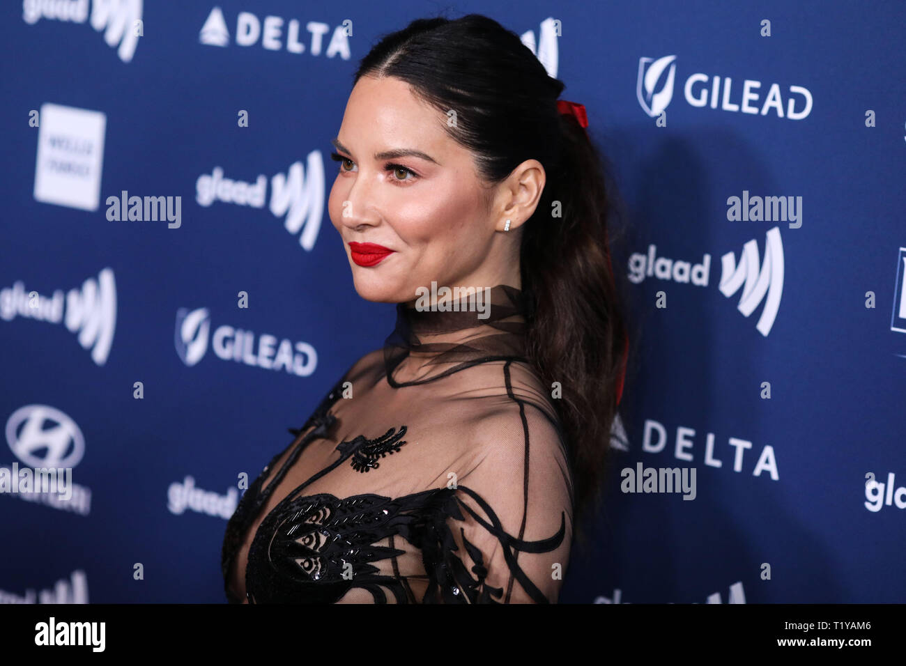BEVERLY HILLS, LOS ANGELES, CALIFORNIA, USA - MARCH 28: Actress Olivia ...