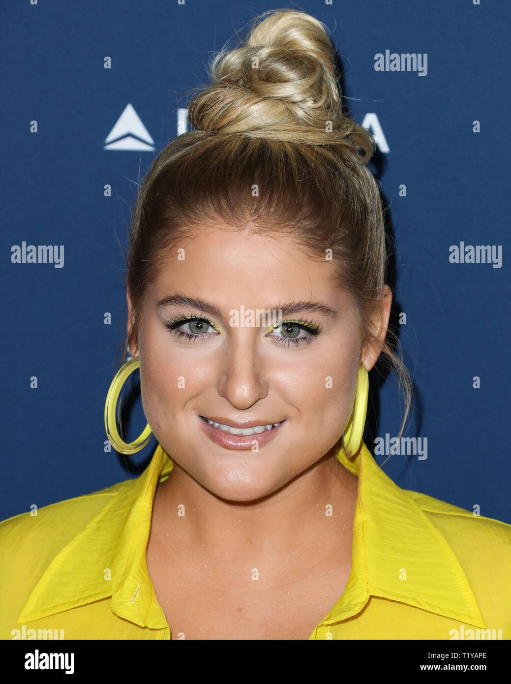 BEVERLY HILLS, LOS ANGELES, CALIFORNIA, USA - MARCH 28: Singer Meghan ...