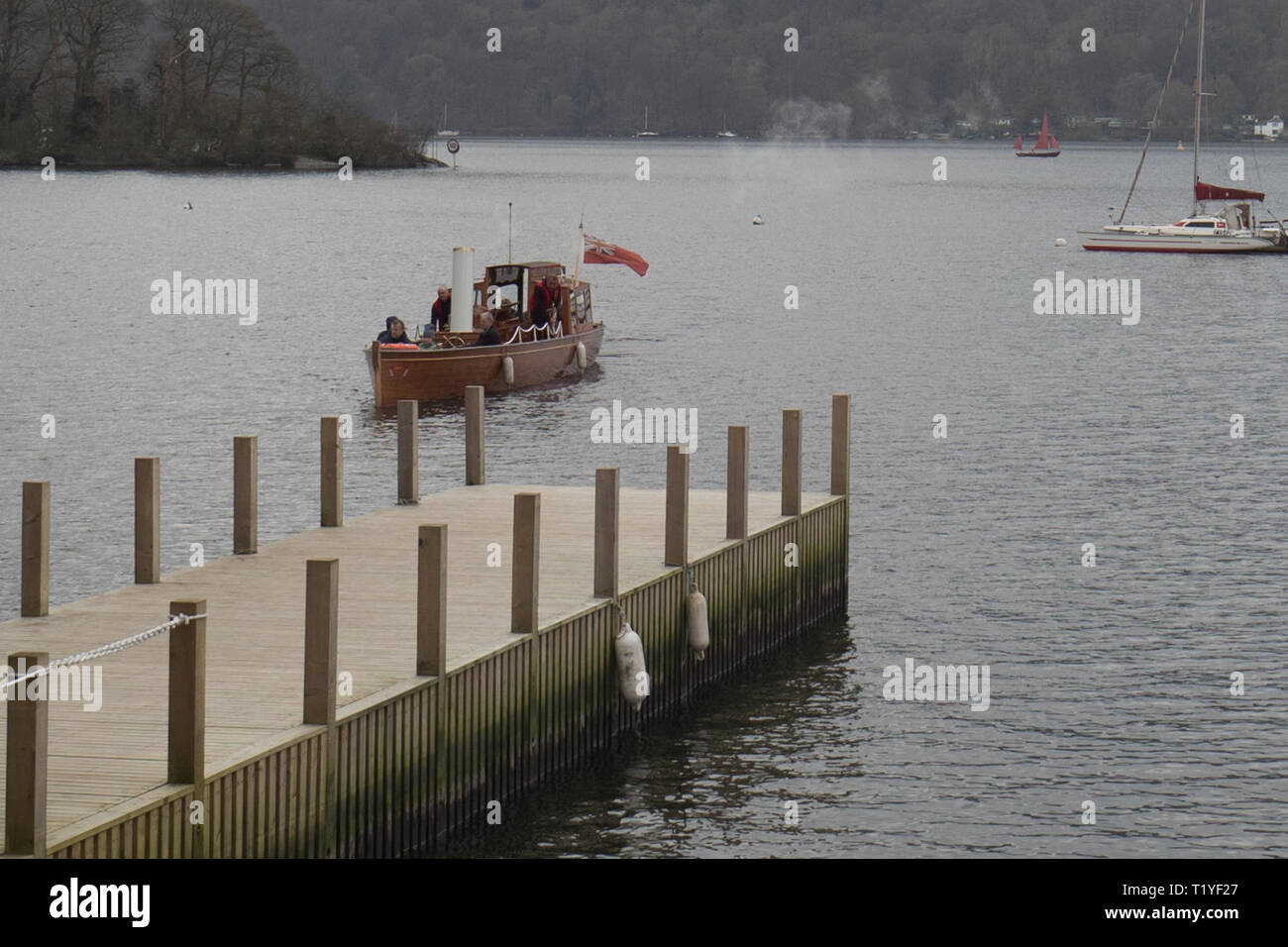 Cumbria, Wales, UK. 29th Mar, 2019. Steam boat arrive at the Jetty ...