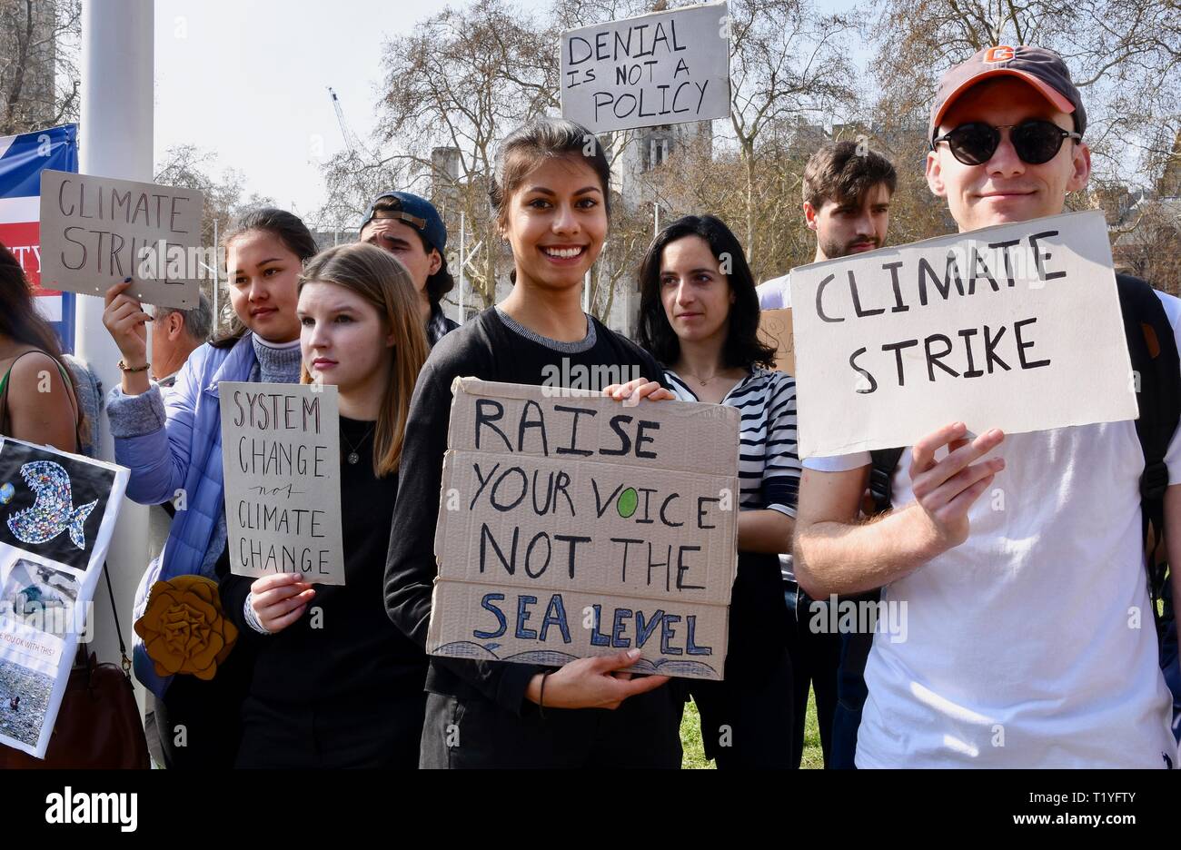 Climate change slogans hi-res stock photography and images - Alamy
