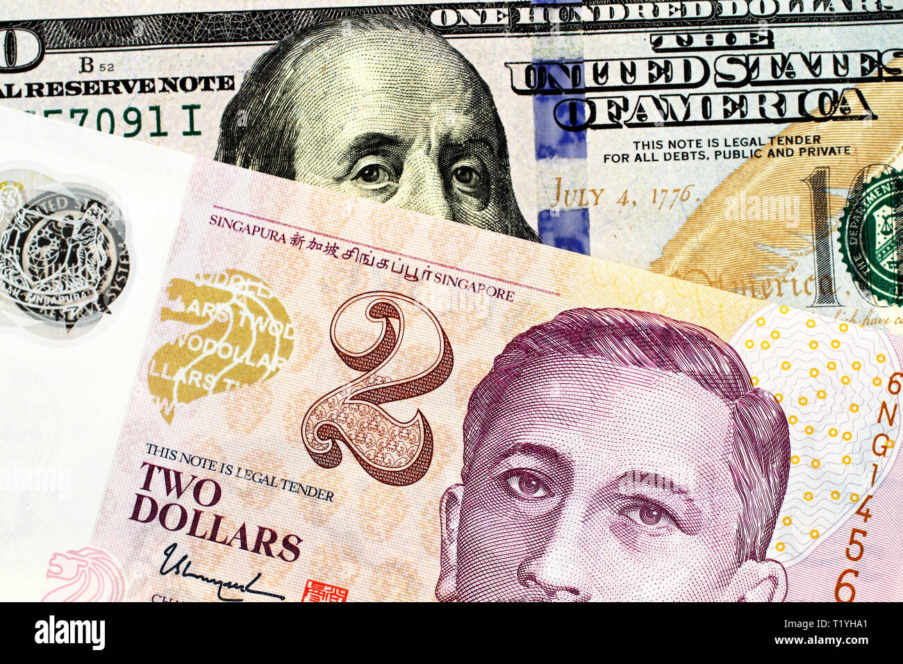 100 singapore dollar note hi-res stock photography and images - Alamy