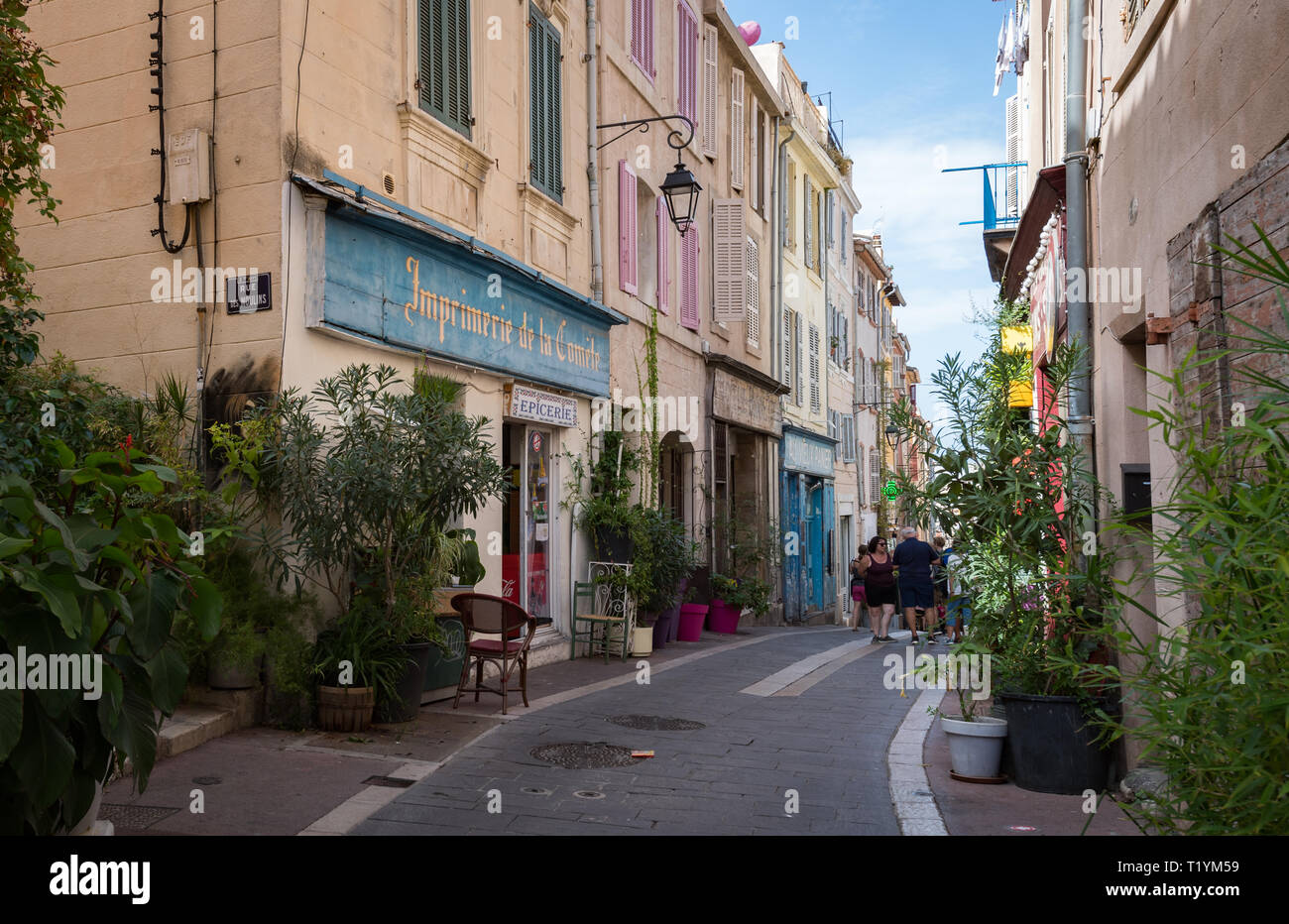 French back streets hi-res stock photography and images - Alamy