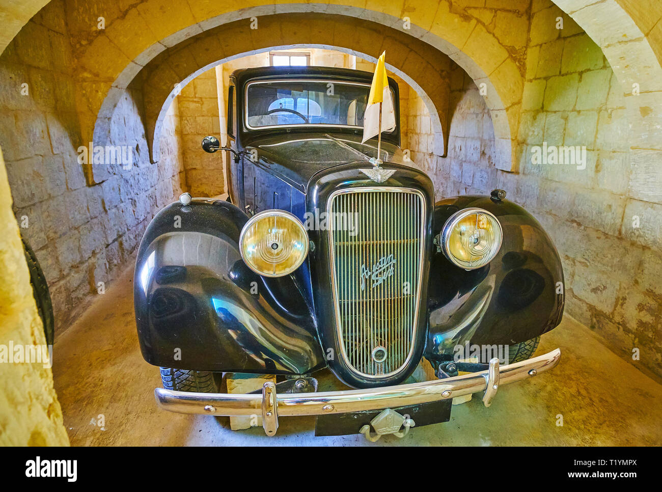 Car parking malta hi-res stock photography and images - Alamy