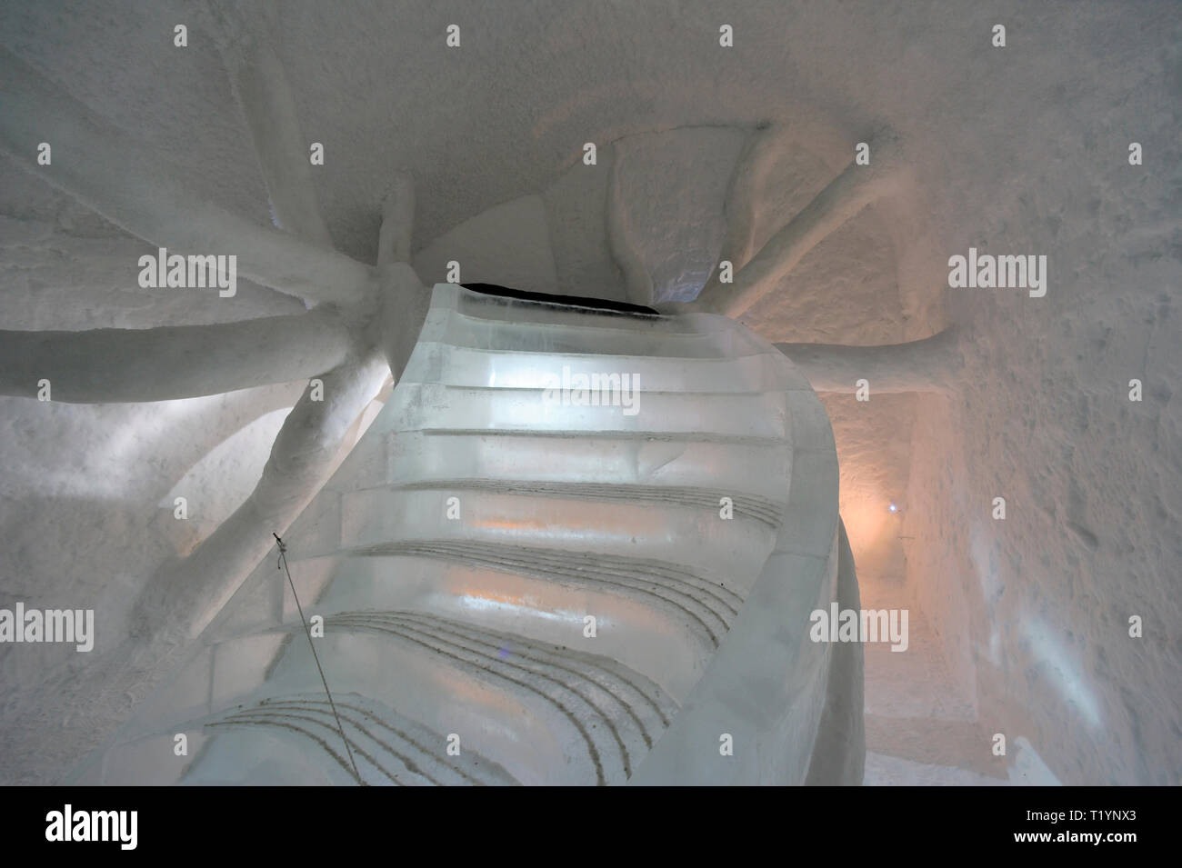 Ice hotel room Art Suite Dreamscape by Alex Haw & Aditya Bhatt 2018-19 ...