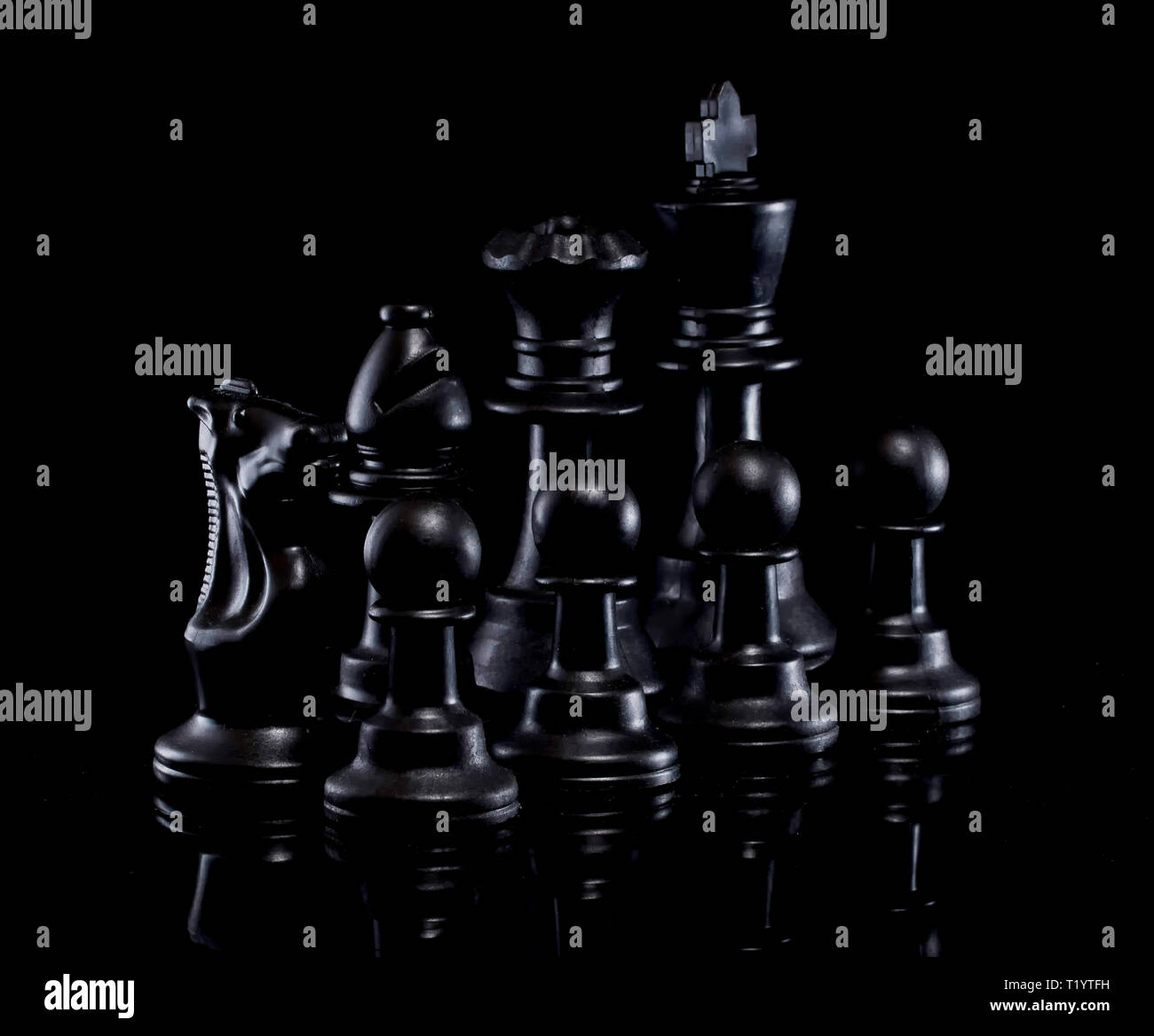 In chess pieces hi-res stock photography and images - Alamy