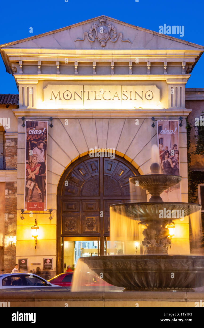 Fourways travel hi-res stock photography and images - Alamy