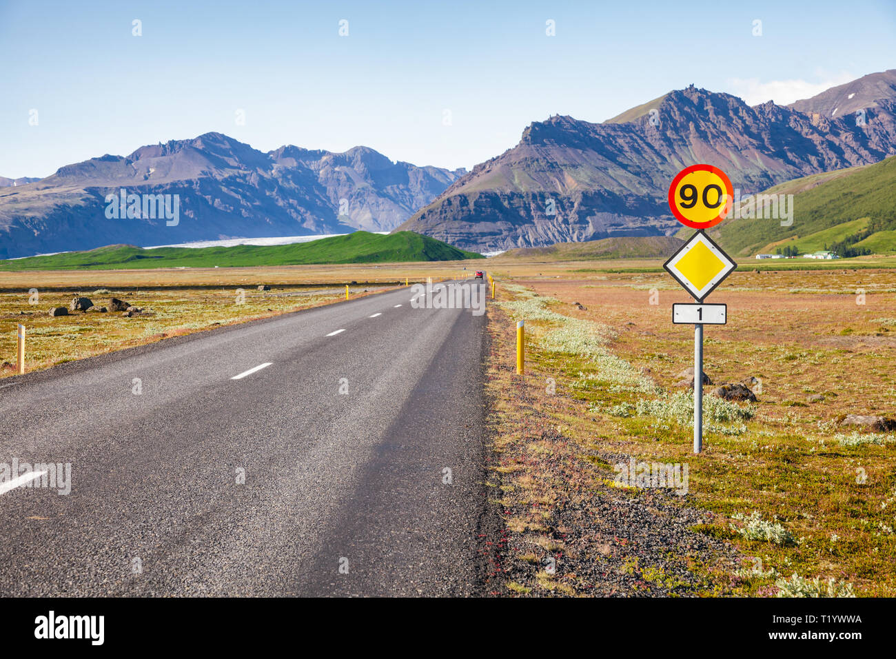 90 Speed Limit Sign Stock Photos & 90 Speed Limit Sign Stock Images - Alamy
