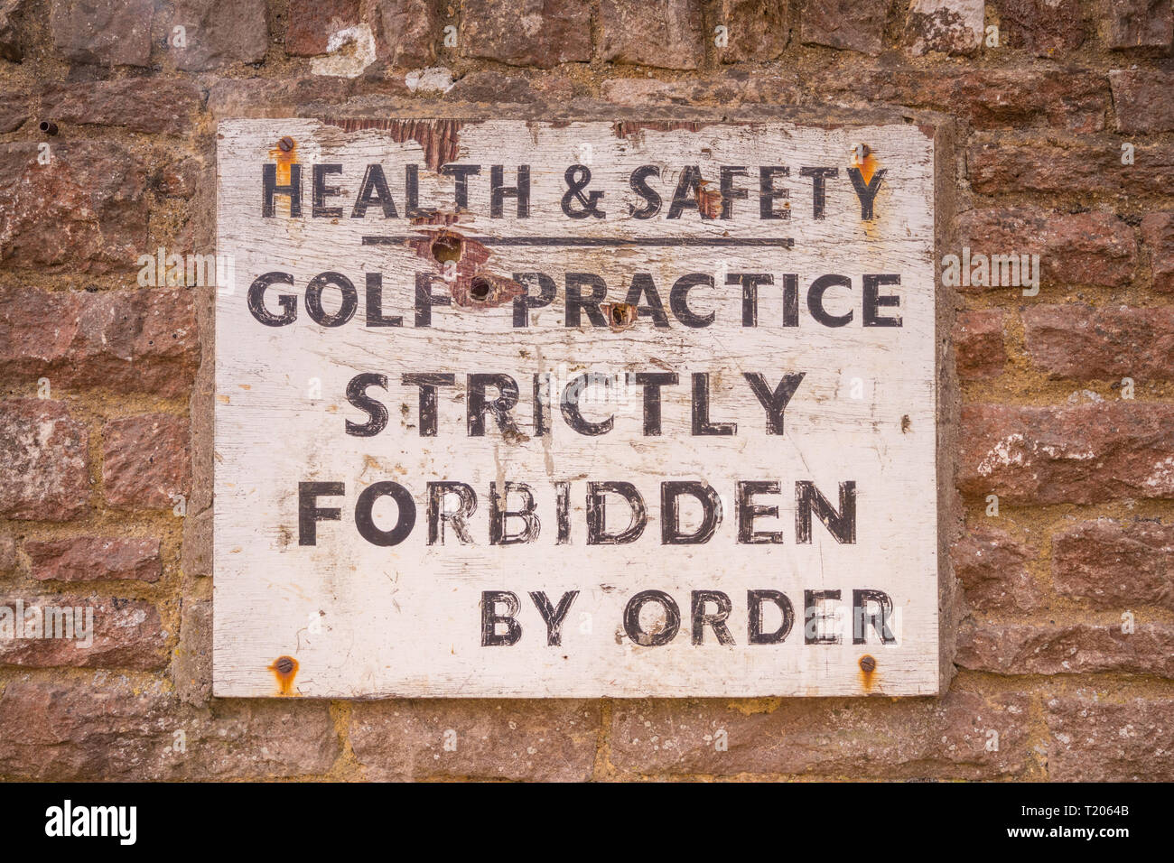 Golf signage hi-res stock photography and images - Alamy