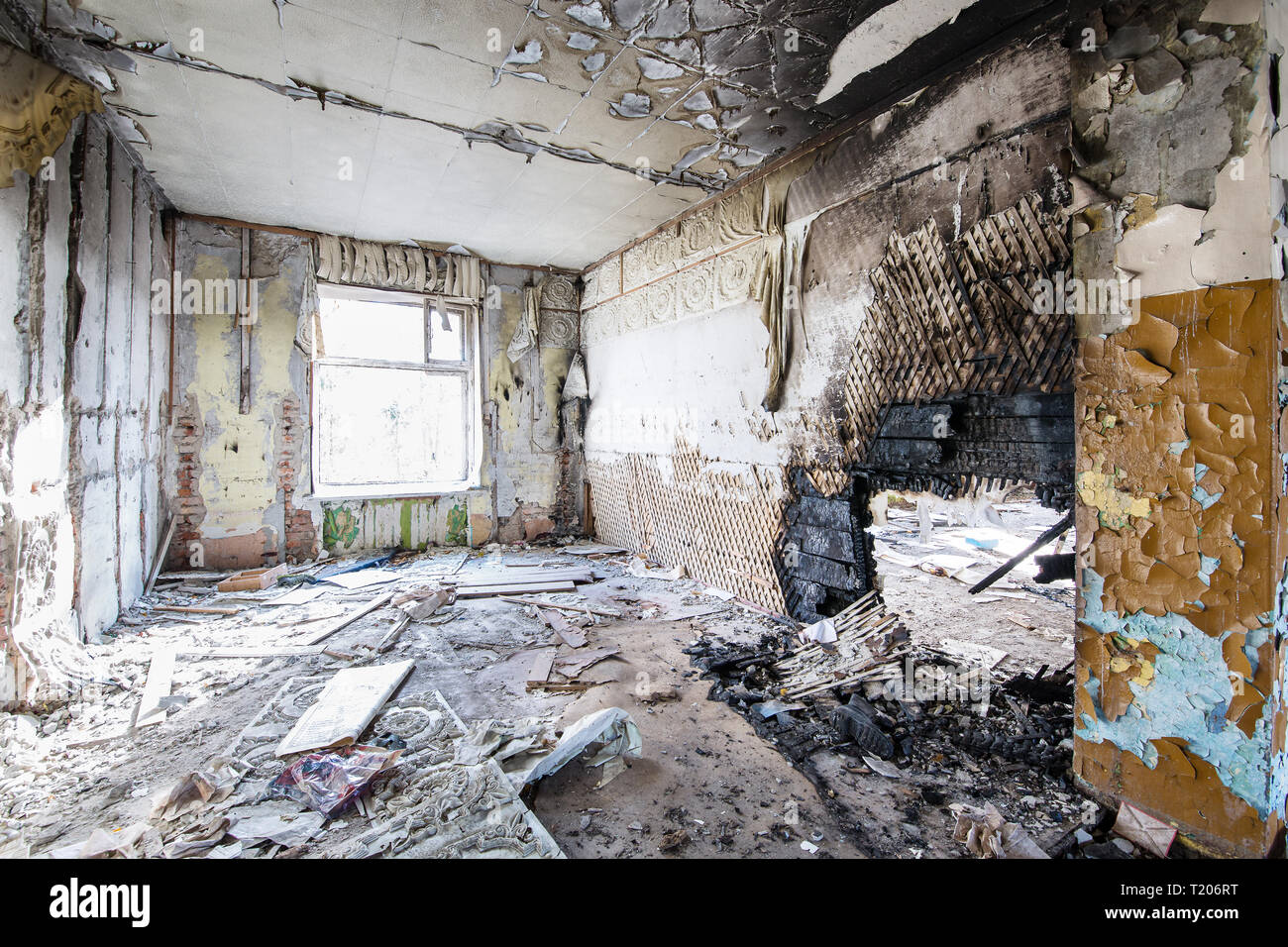 old abandoned ruined house indoor on sunny day Stock Photo - Alamy
