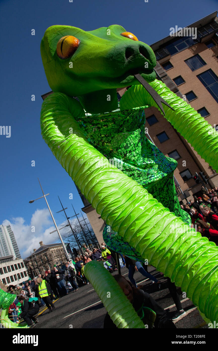 Irish puppets hi-res stock photography and images - Alamy