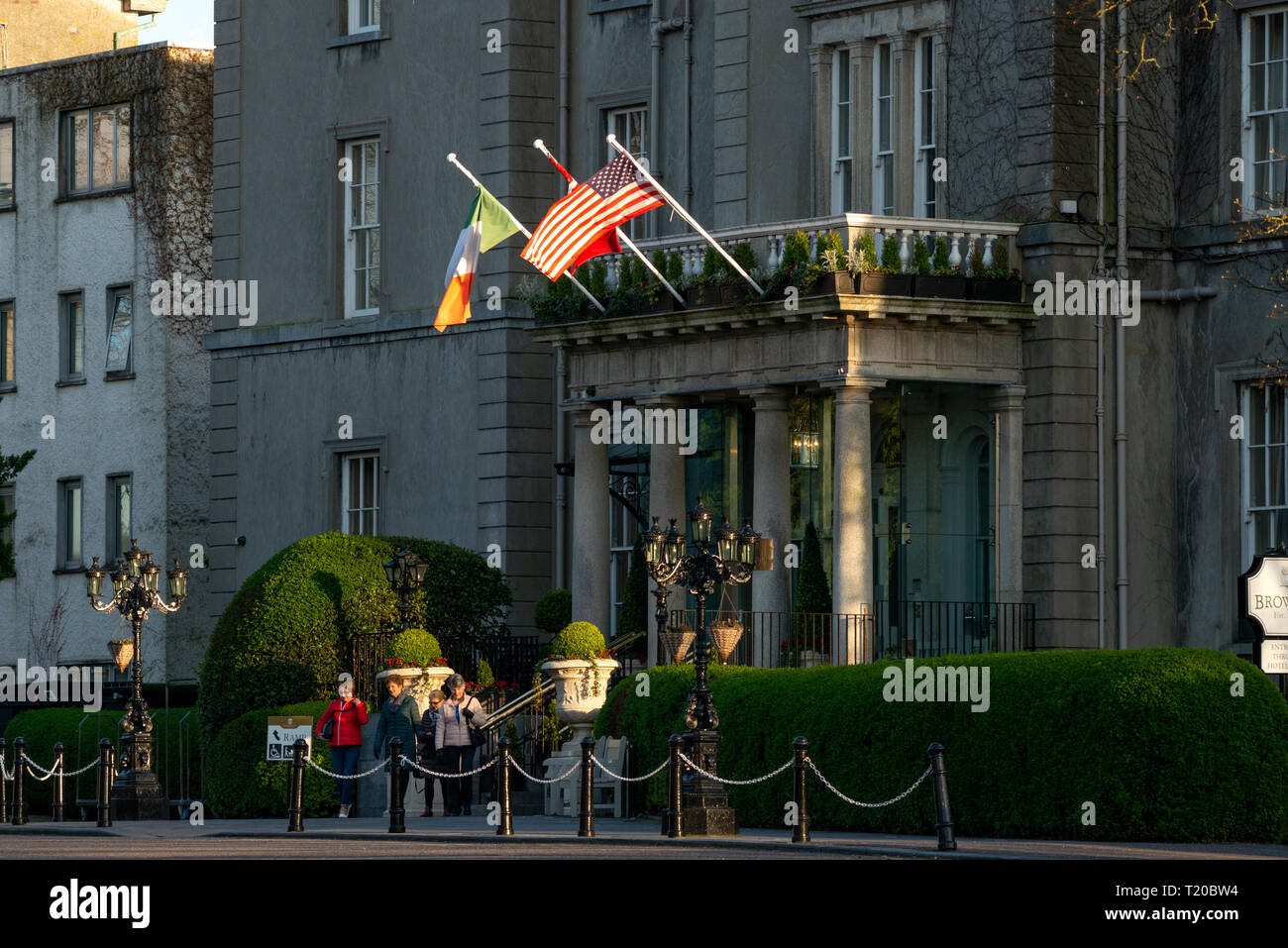 American flag hotel ireland hi-res stock photography and images - Alamy