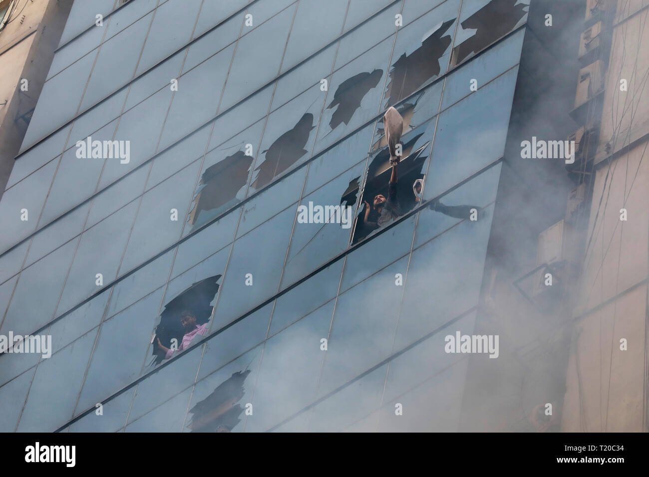 People trapped hi-res stock photography and images - Alamy