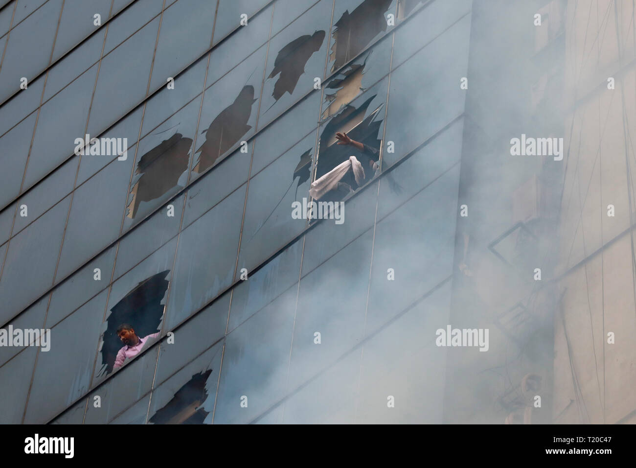 People trapped in tower fire hi-res stock photography and images - Alamy