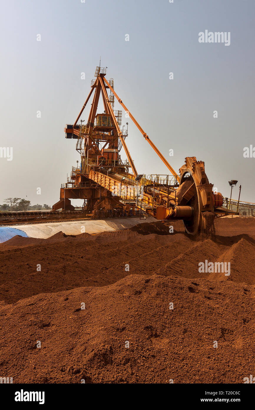 Lump stacker hi-res stock photography and images - Alamy