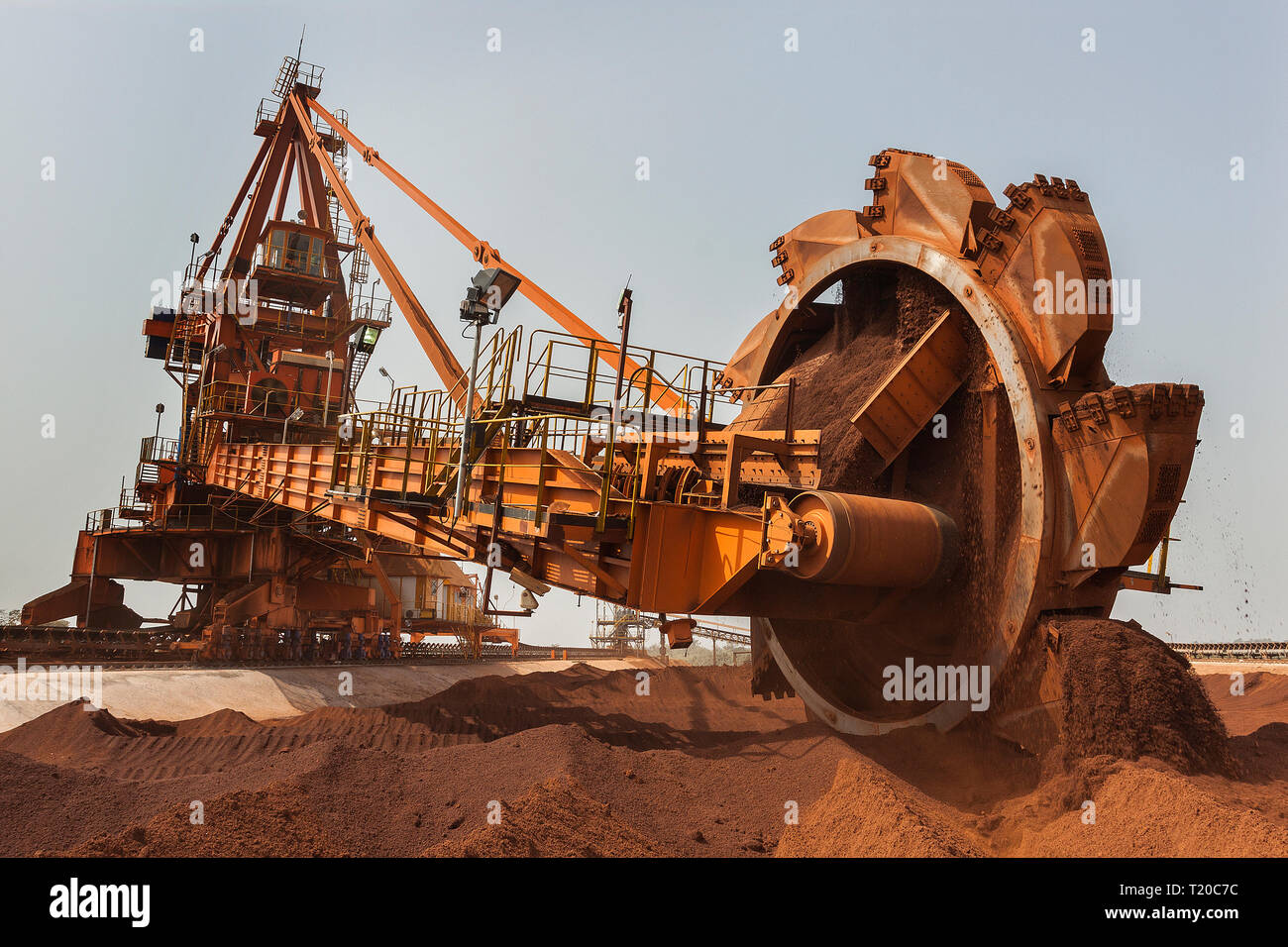 Port operations for managing and transporting iron ore. Bucket ...