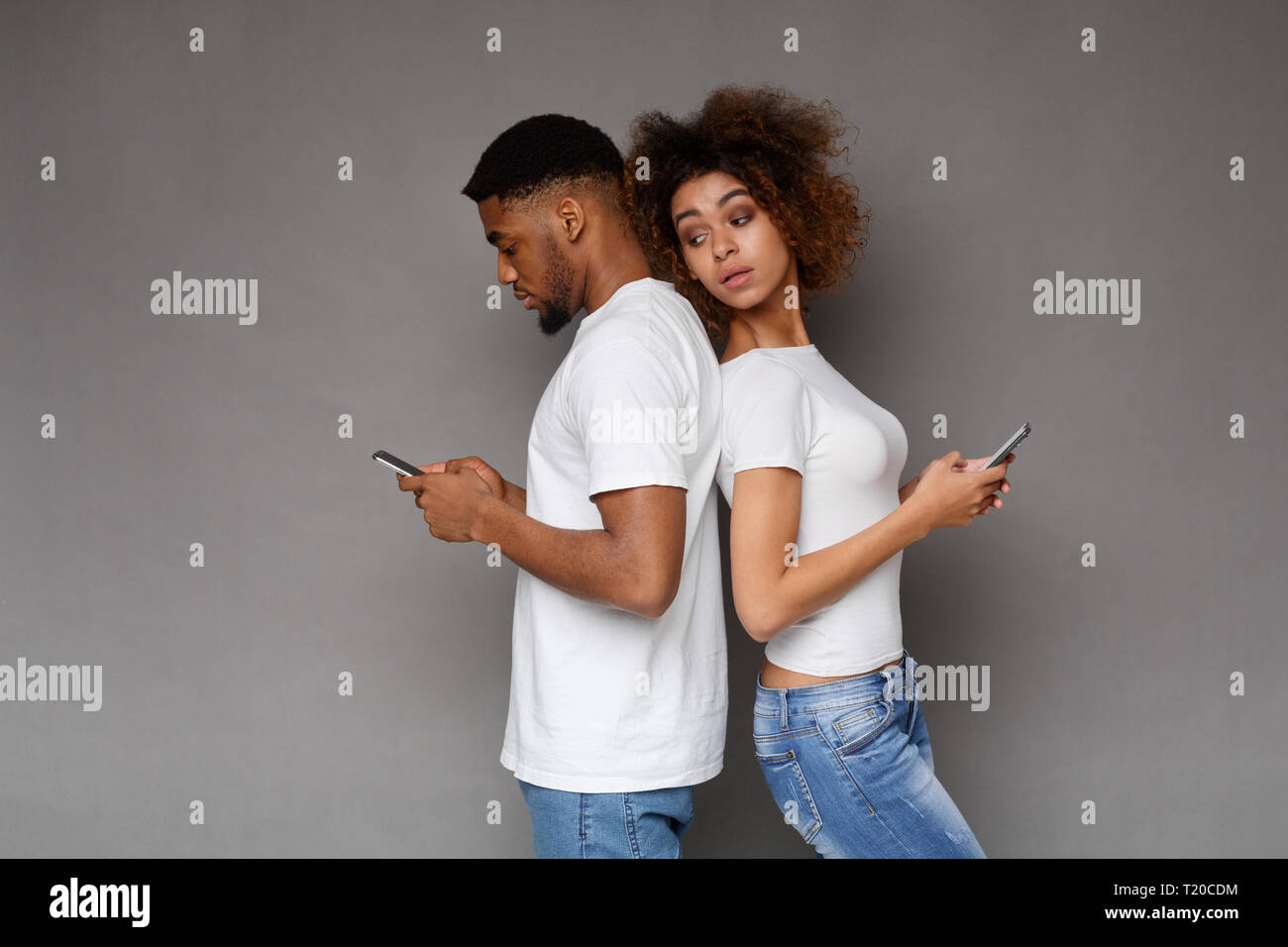 Peeking over the shoulder hi-res stock photography and images - Alamy