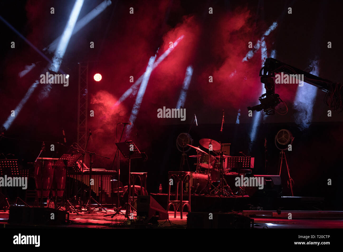 Empty Dark Stage High Resolution Stock Photography and Images - Alamy