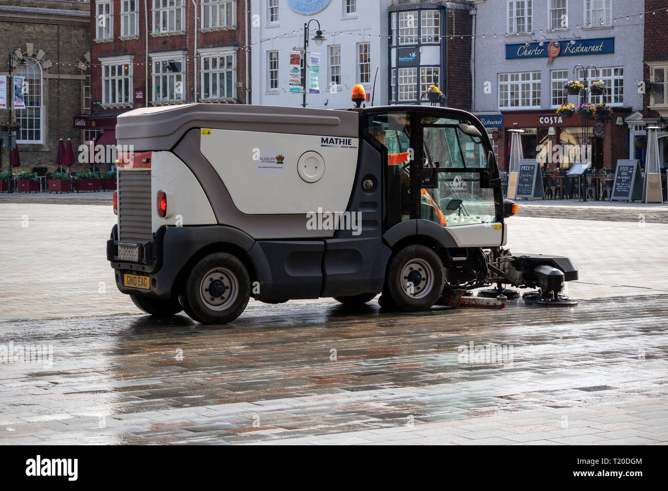 Compact street sweeper hi-res stock photography and images - Alamy