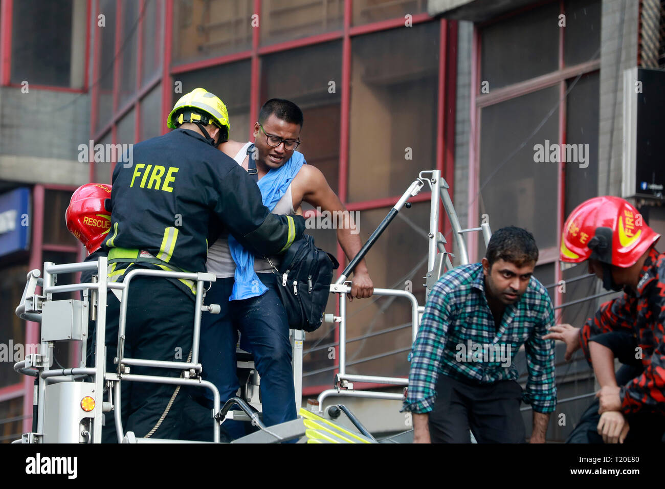 Fr tower fire dhaka hi-res stock photography and images - Alamy